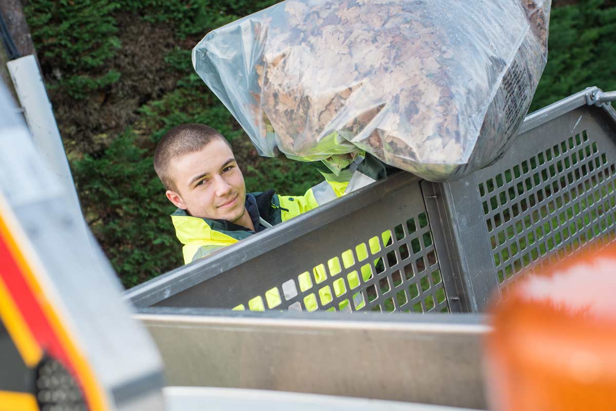 Garbage & Recycling Pickup Service - The Cleaning Crew